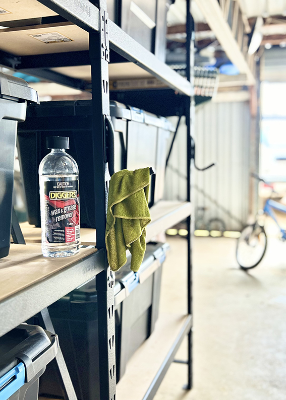 Make paint cleanup easy with DIGGERS™ Paint Cleanup - Diggers Australia