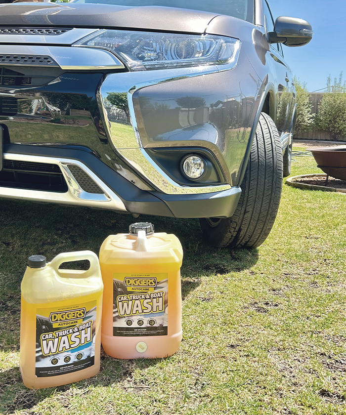 Washing with DIGGERS™ Car, Truck & Boat Wash - Diggers Australia